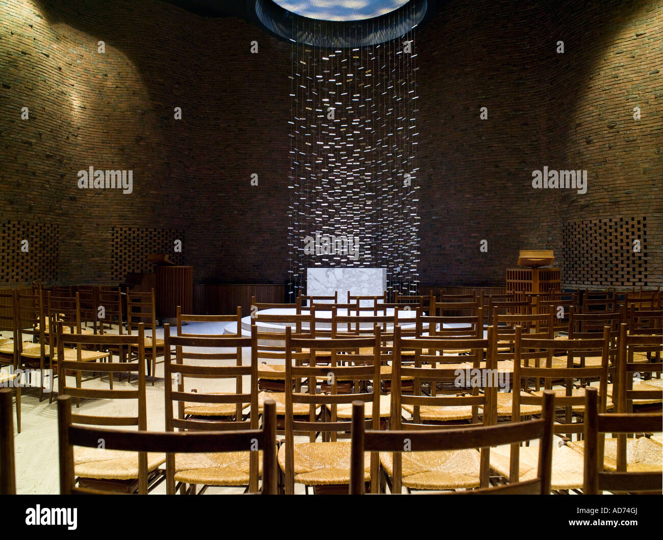 Eero saarinen chapel hi-res stock photography and images - Alamy