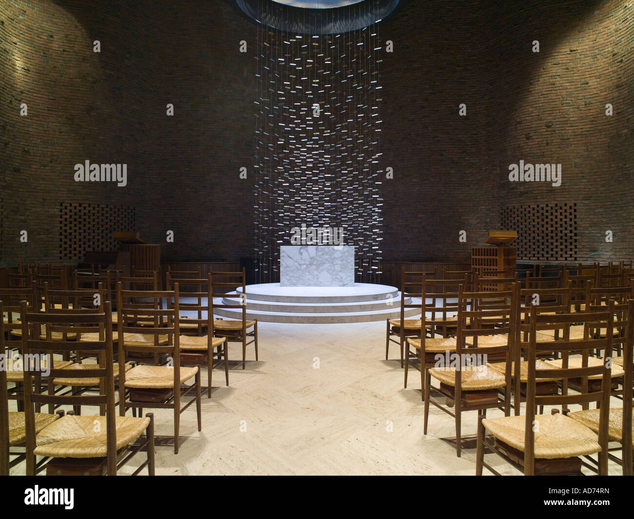 Eero saarinen chapel hi-res stock photography and images - Alamy