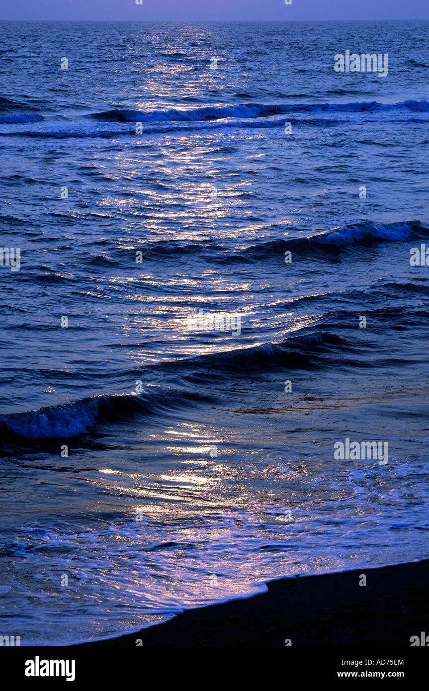sunset reflected on sea waves beach florida usa Stock Photo - Alamy