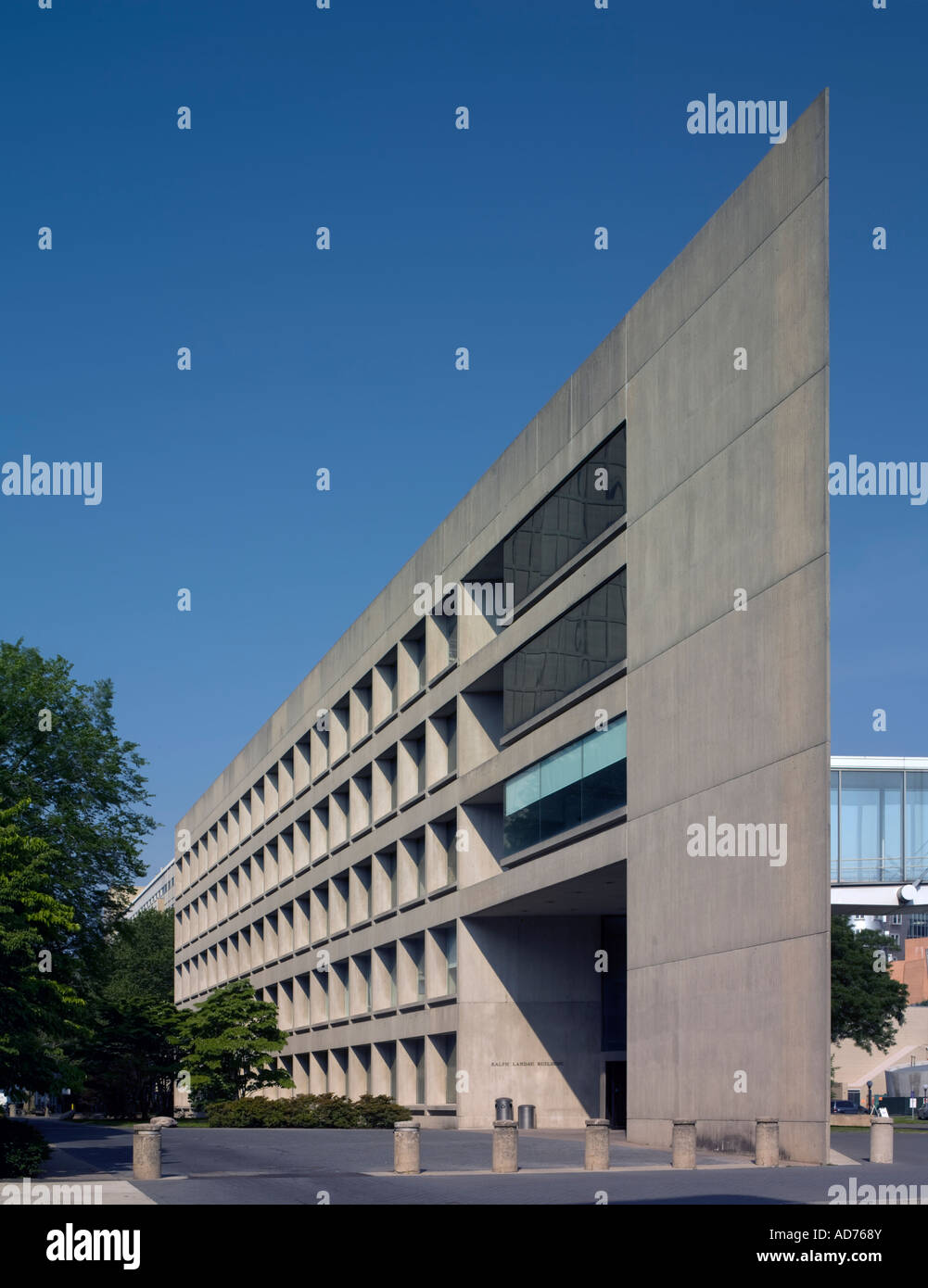 Landau Chemical Engineering Laboratory, MIT, Cambridge, Masachusetts ...