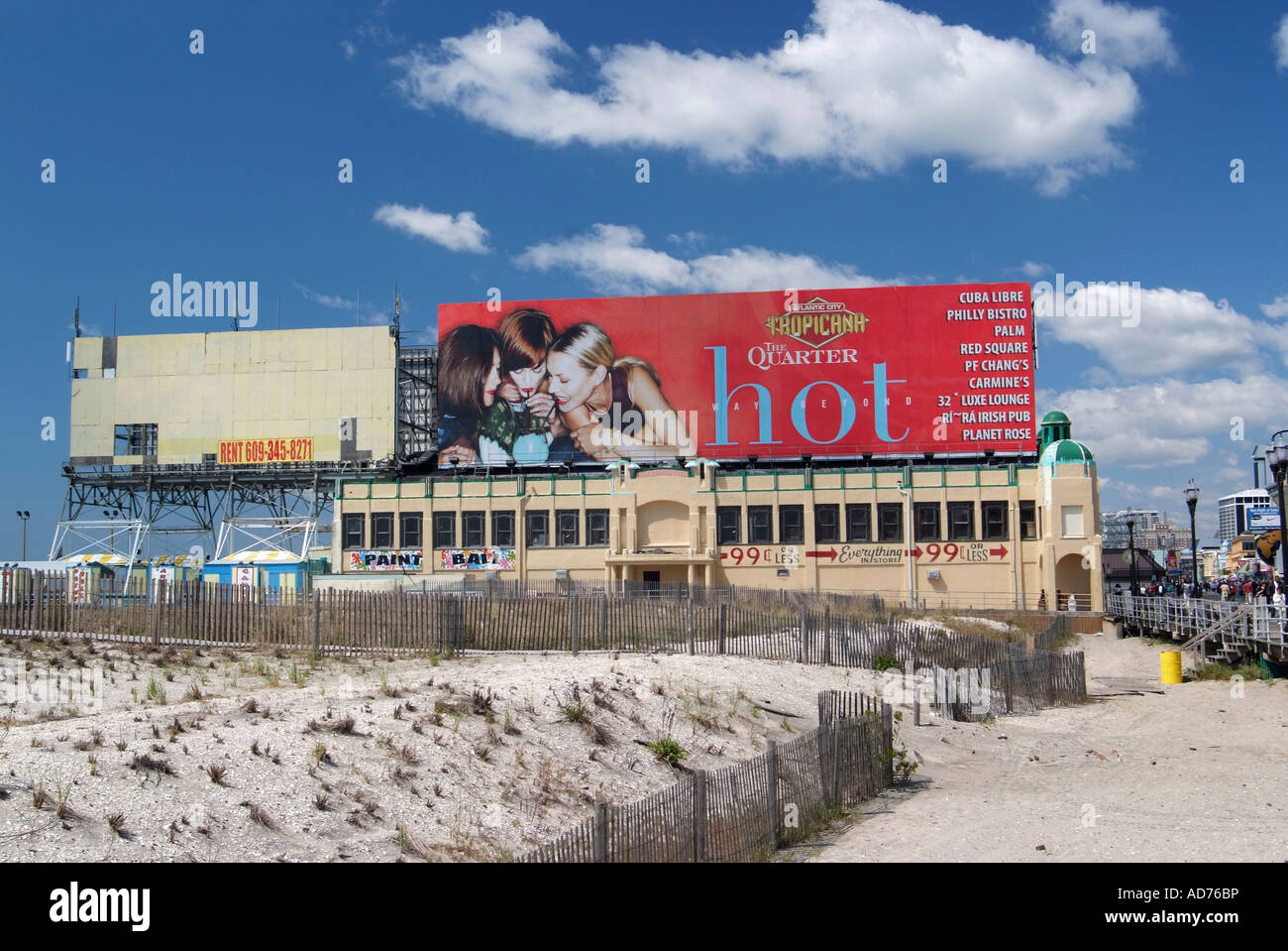 Atlantic city boardwalk entertainment hi-res stock photography and ...