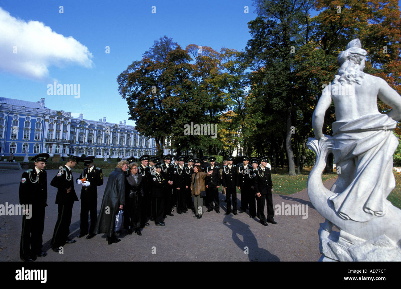 School Pushkin High Resolution Stock Photography and Images - Alamy