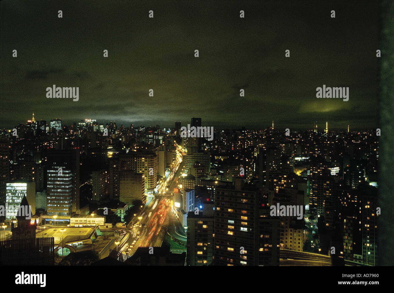 BRAZIL SAO PAOLO OVERVIEW ON THE CITY AT NIGHT FROM HOTEL HILTON Stock ...