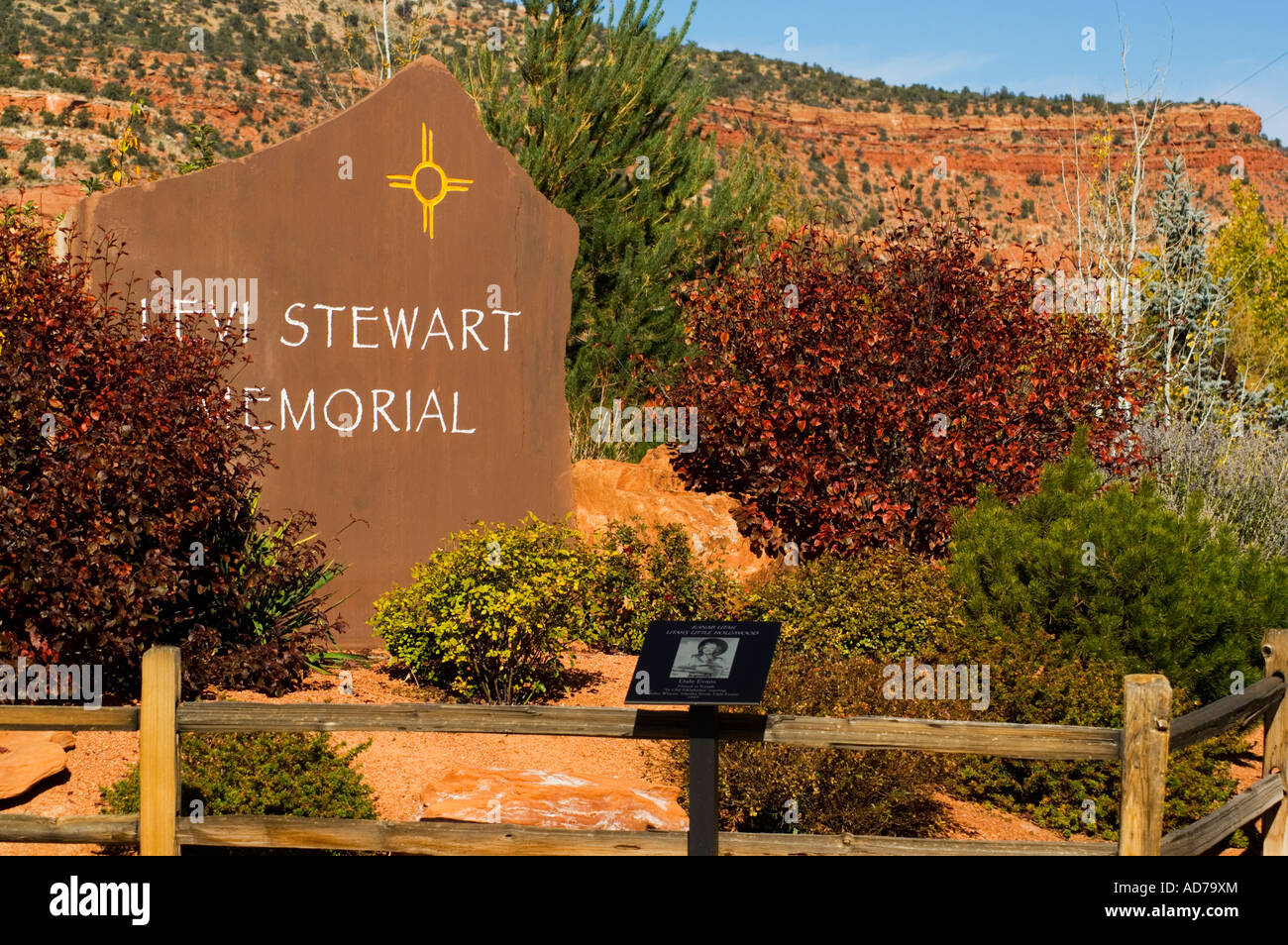 Levi stewart pioneer settler memorial hi-res stock photography and ...