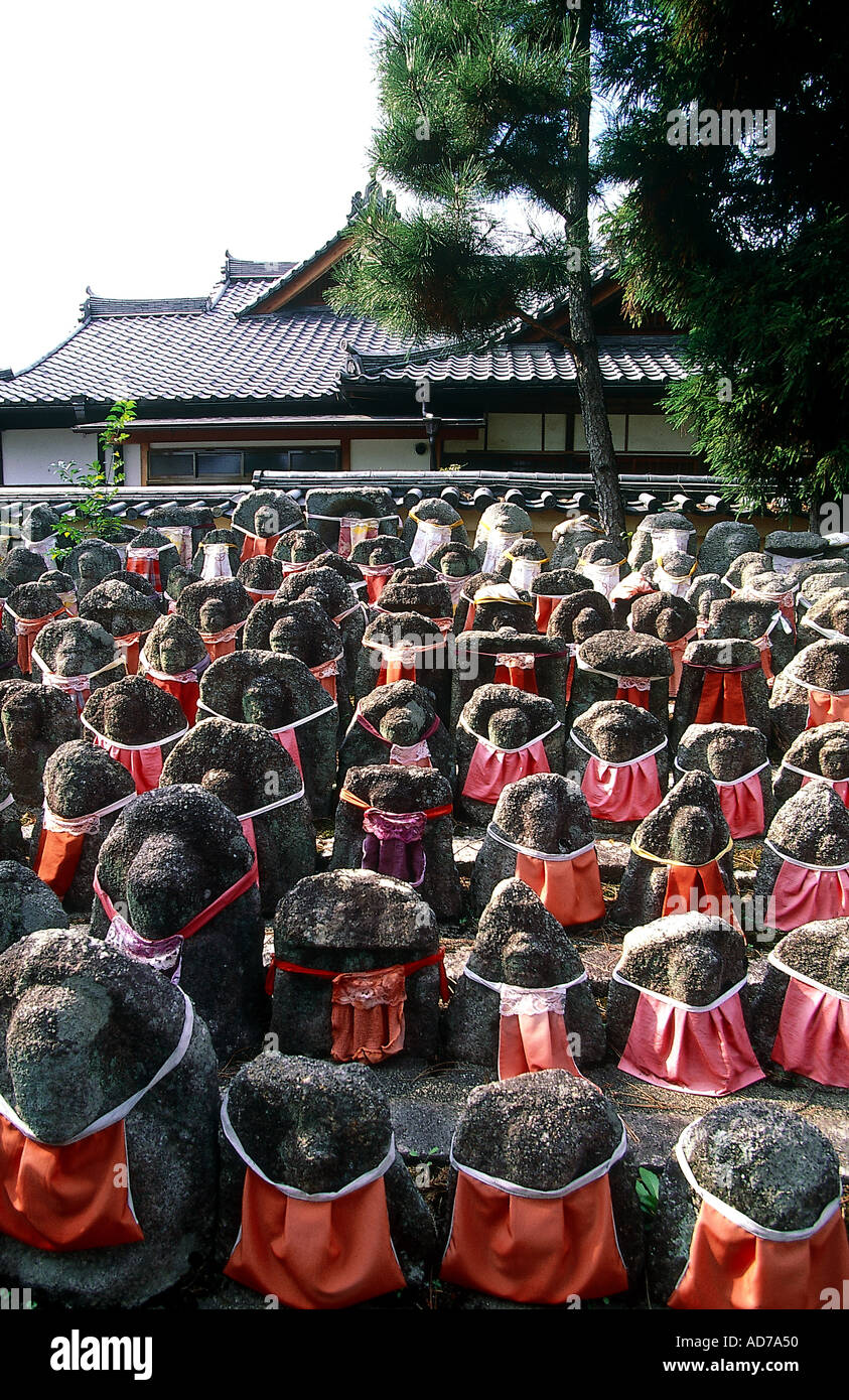 JAPAN KYOTO SHINTO SHRINE STONE STATUETTES FOR REMEMBERING DEAD ...