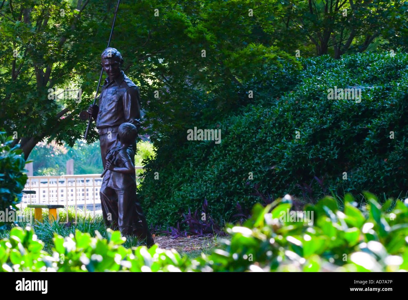 Andy Griffith and Opie Statue Stock Photo - Alamy