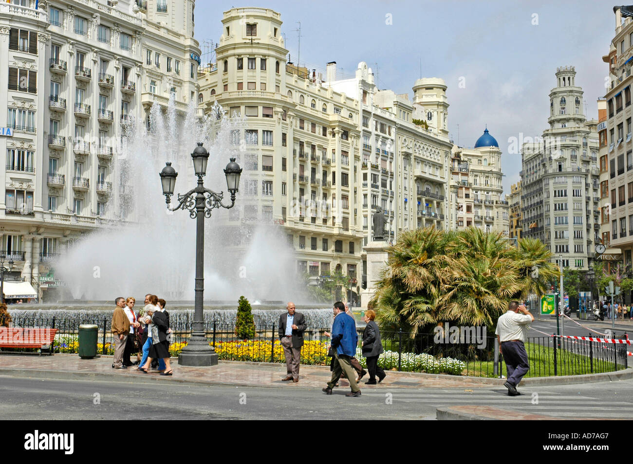 Street scene with fountain, Valencia, Spain Stock Photo - Alamy