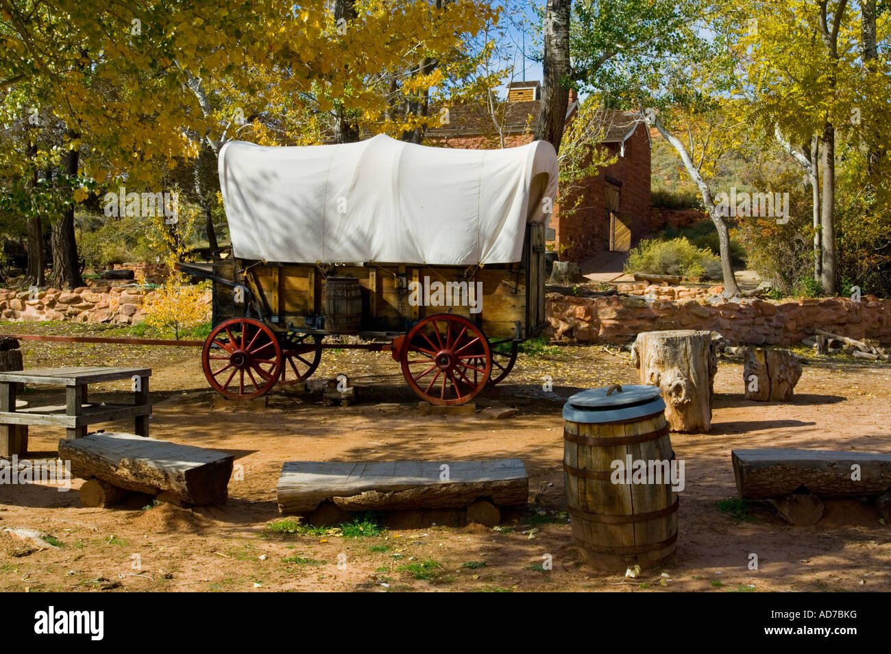 Prairie schooner hi-res stock photography and images - Alamy