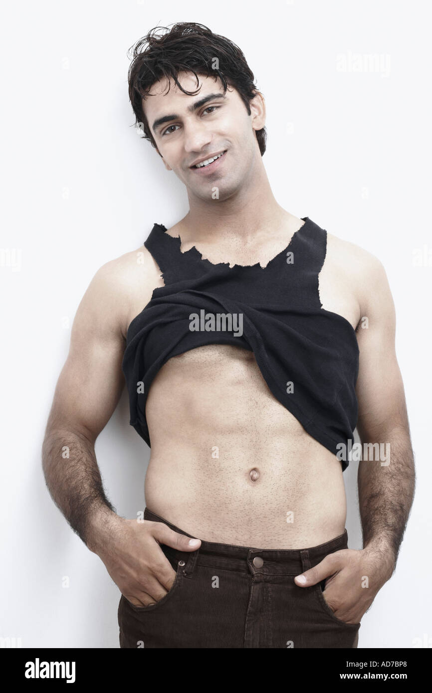 Belly button showing hi-res stock photography and images - Alamy