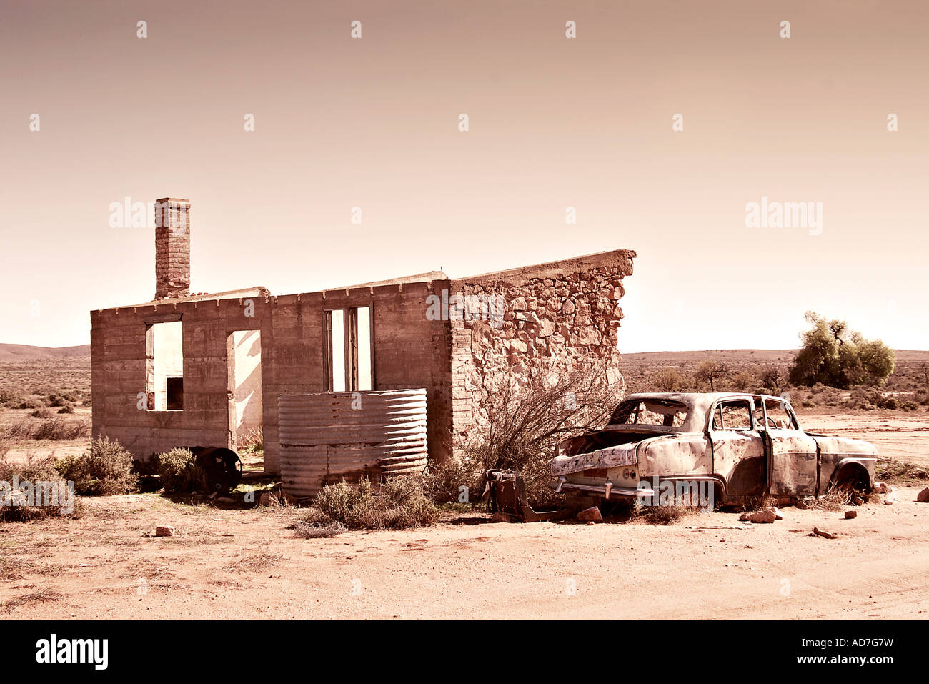 Car ruins hi-res stock photography and images - Alamy