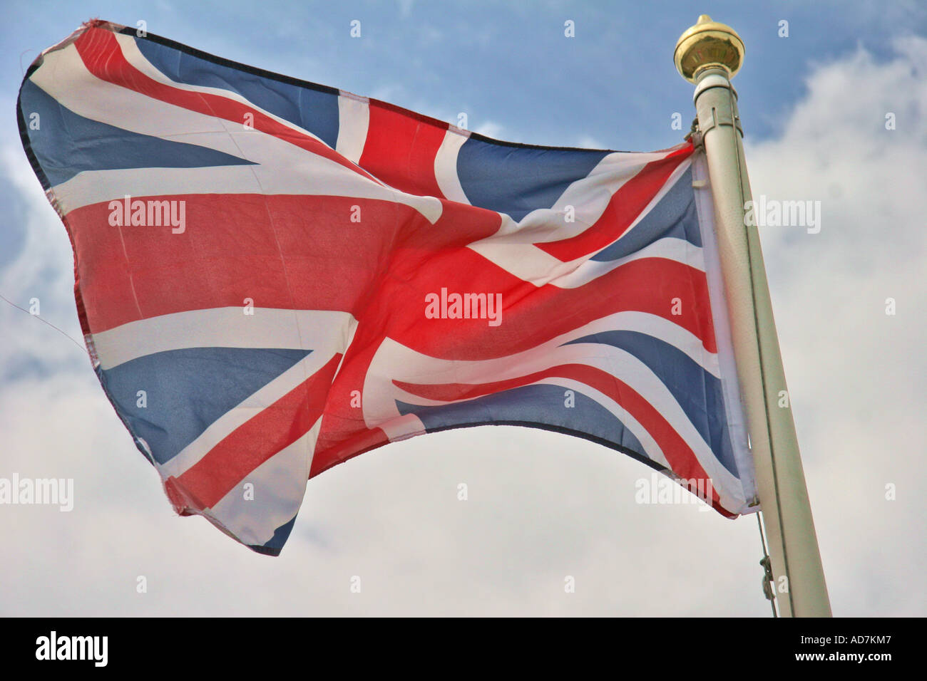 Full mast union jack hi-res stock photography and images - Alamy