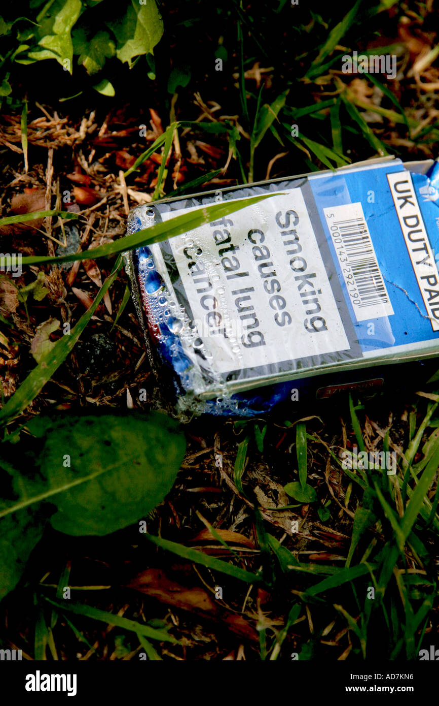 Discarded Cigarette Packet Stock Photo - Alamy