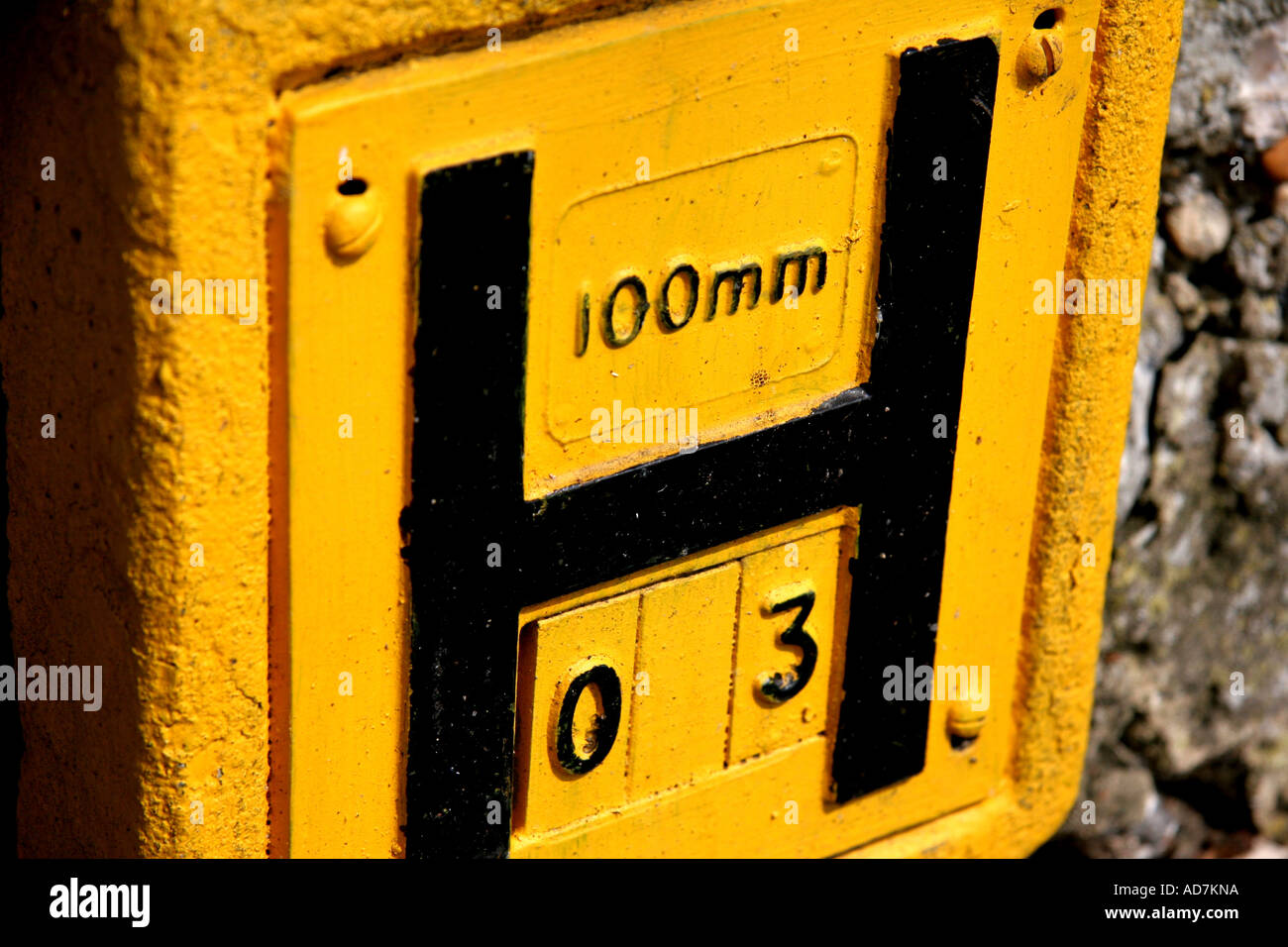 Yellow h hydrant sign hi-res stock photography and images - Alamy