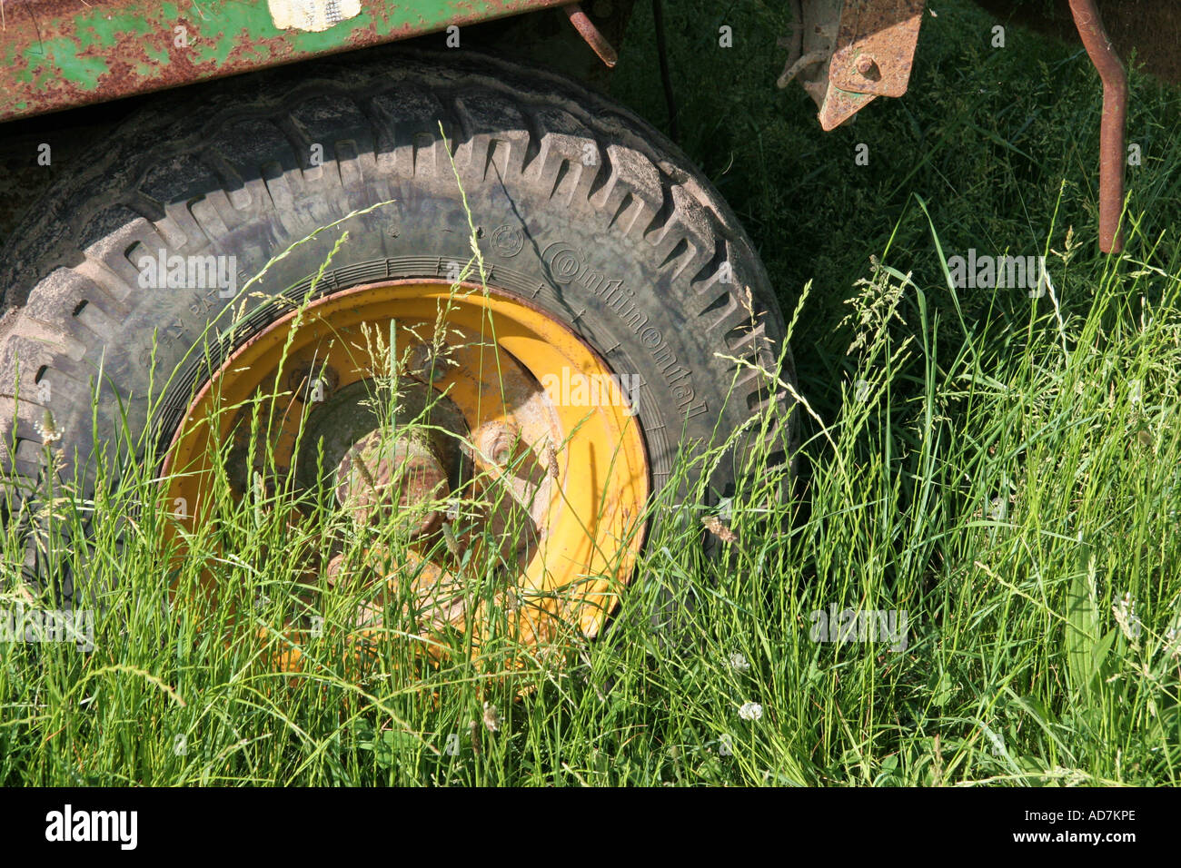 Tractor wheel hi-res stock photography and images - Alamy