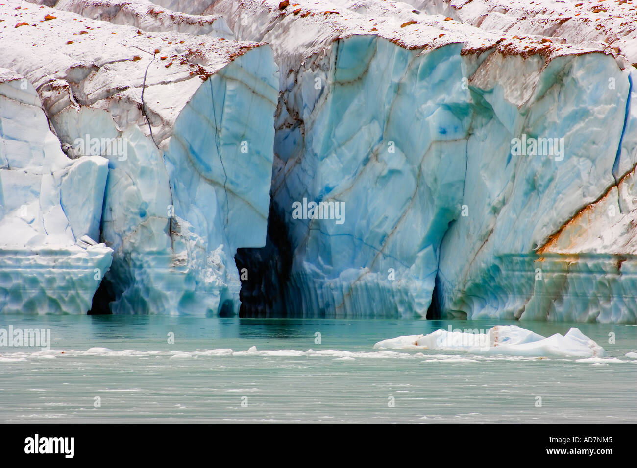 Ice burg hi-res stock photography and images - Alamy