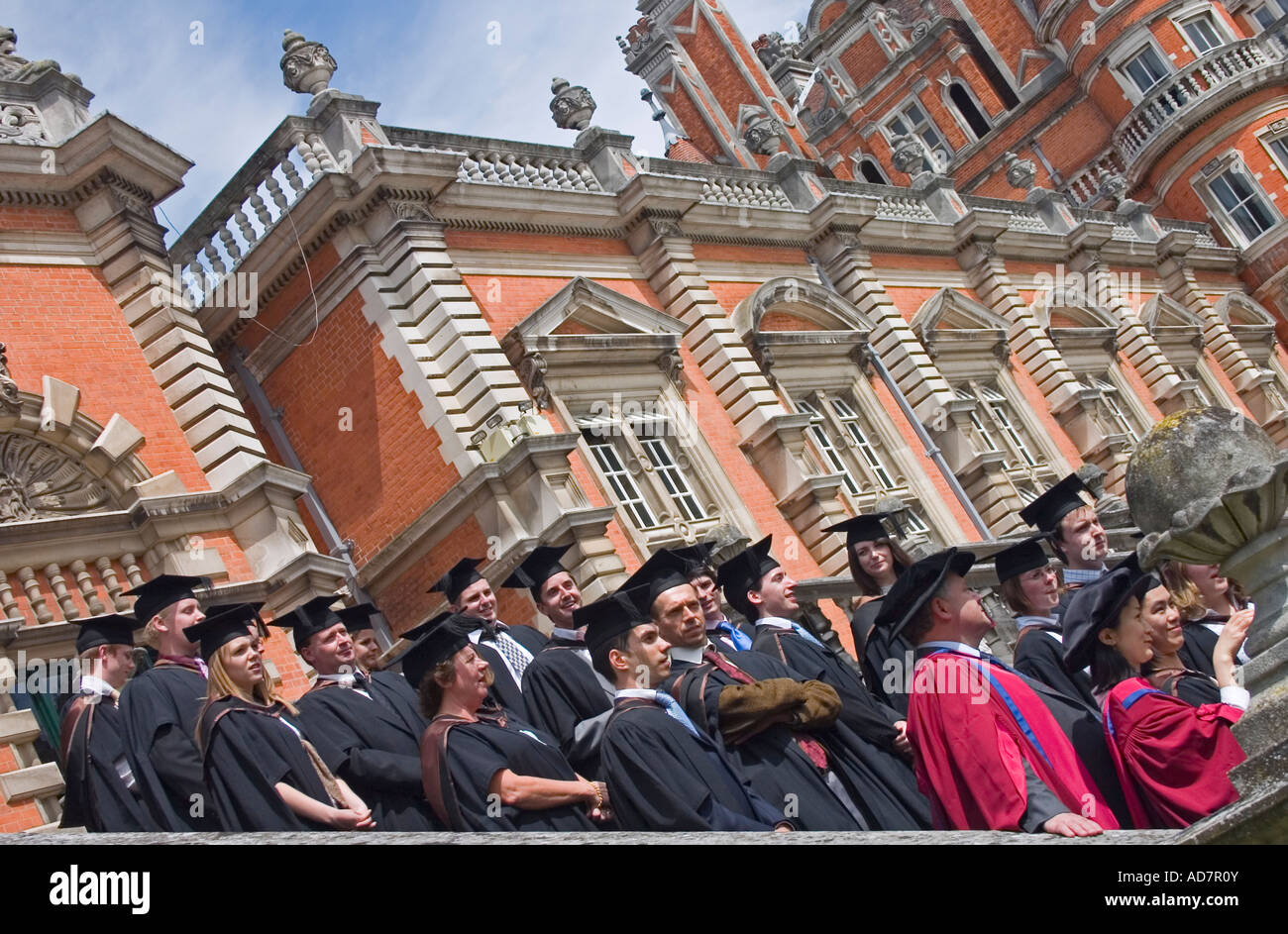University of surrey graduation ceremony hi-res stock photography and ...