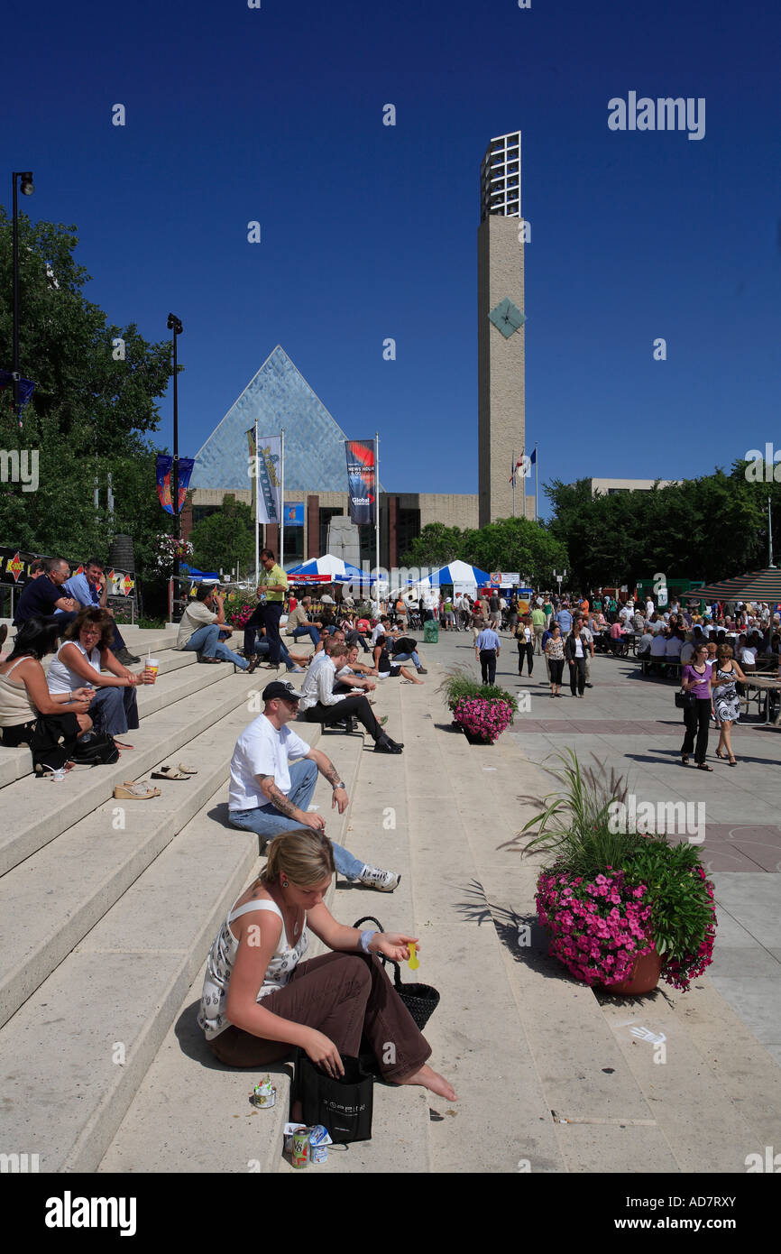 Edmonton city hall people hi-res stock photography and images - Alamy