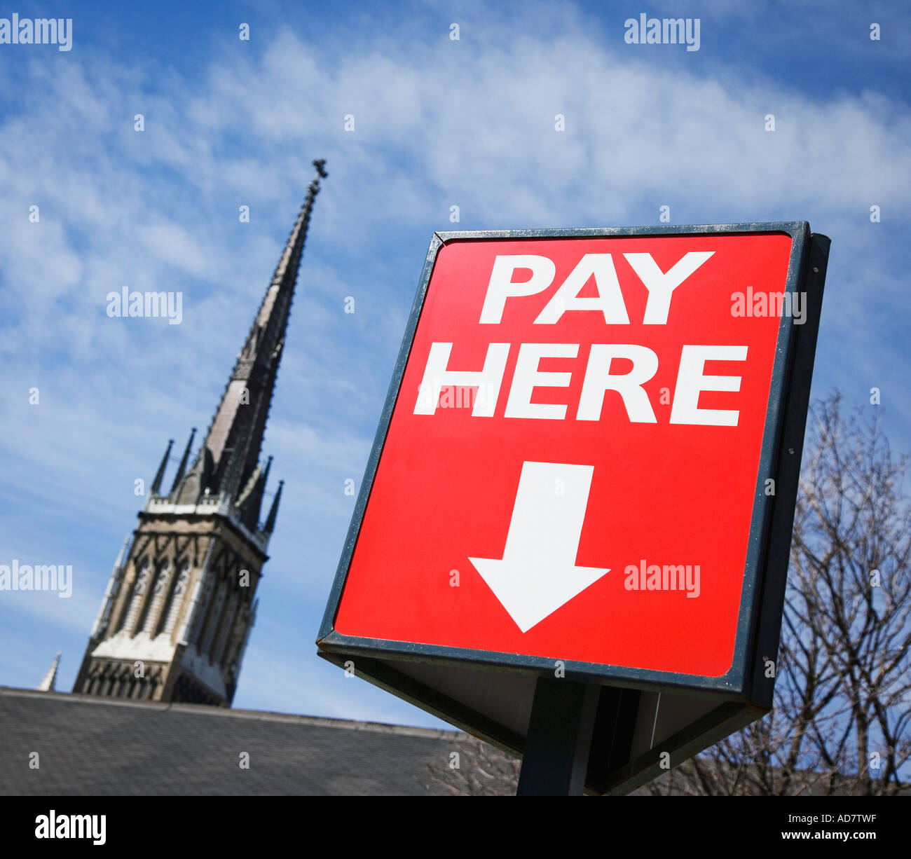Pay here signs hi-res stock photography and images - Alamy