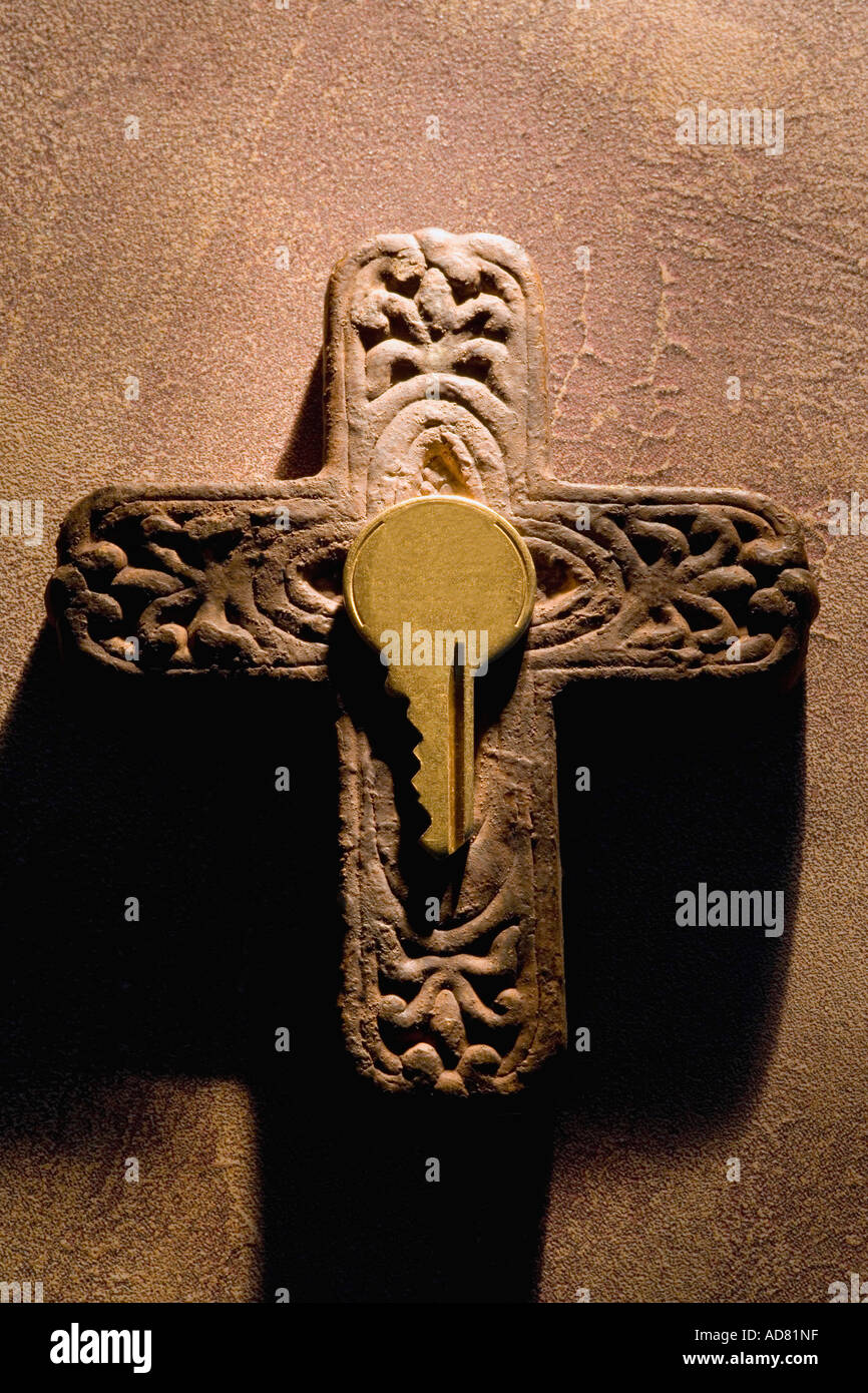 A key and a cross Stock Photo - Alamy