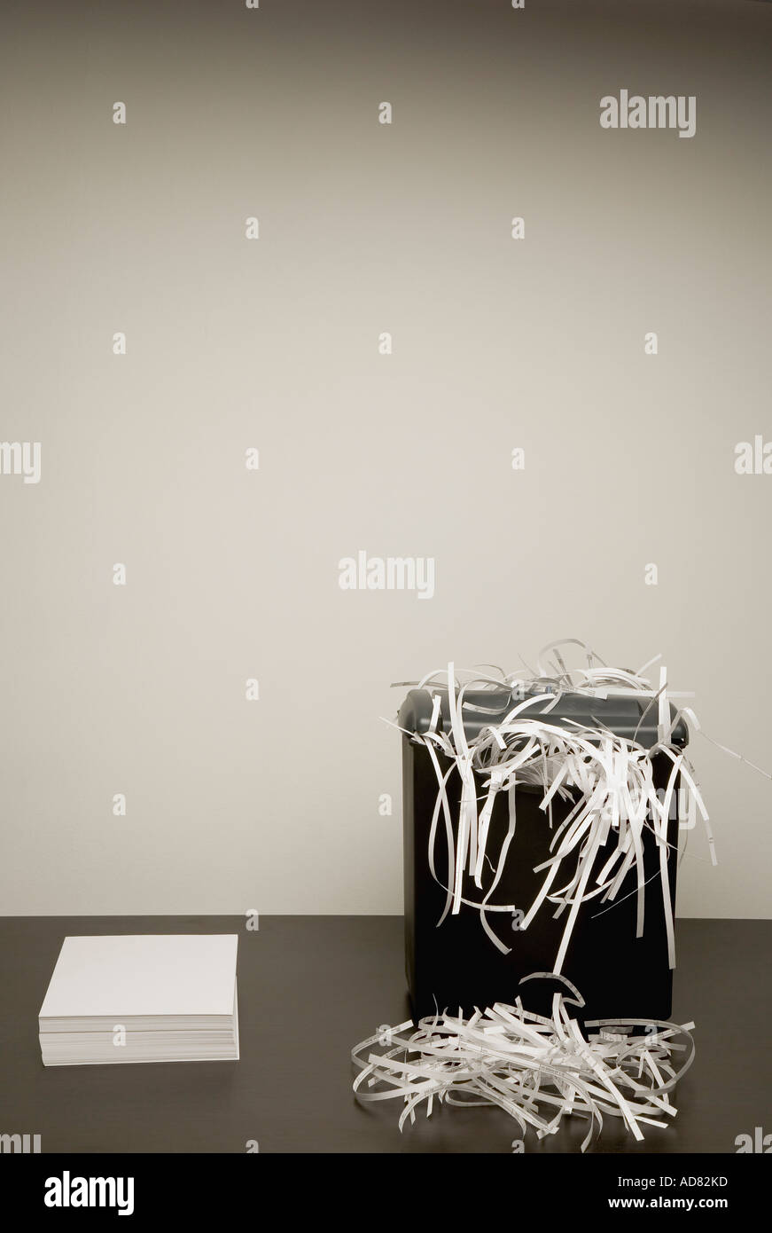 Shredded and non shredded paper Stock Photo - Alamy