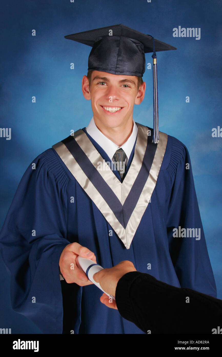 Man receiving diploma hi-res stock photography and images - Alamy