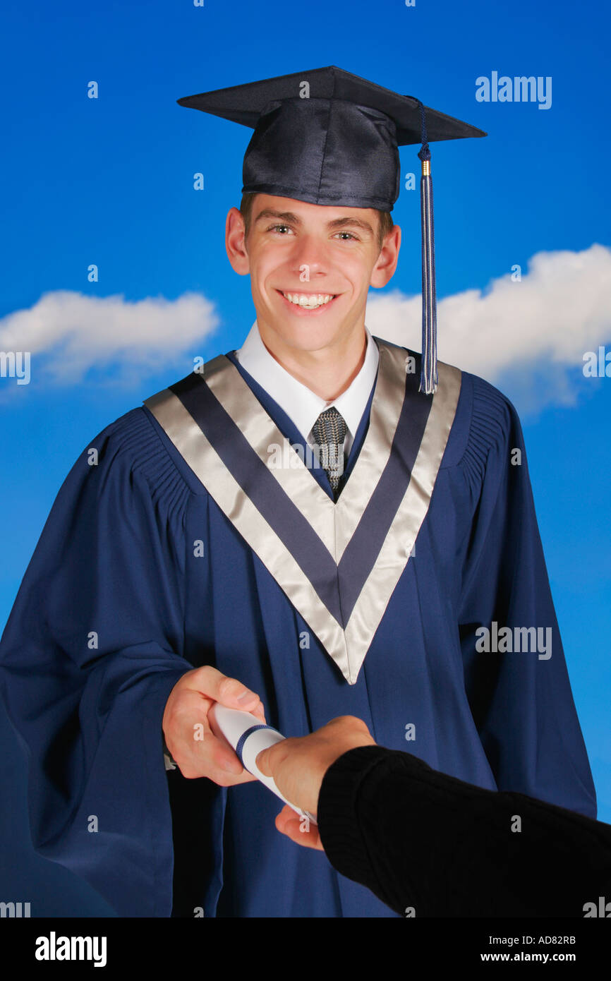 Man receiving diploma hi-res stock photography and images - Alamy