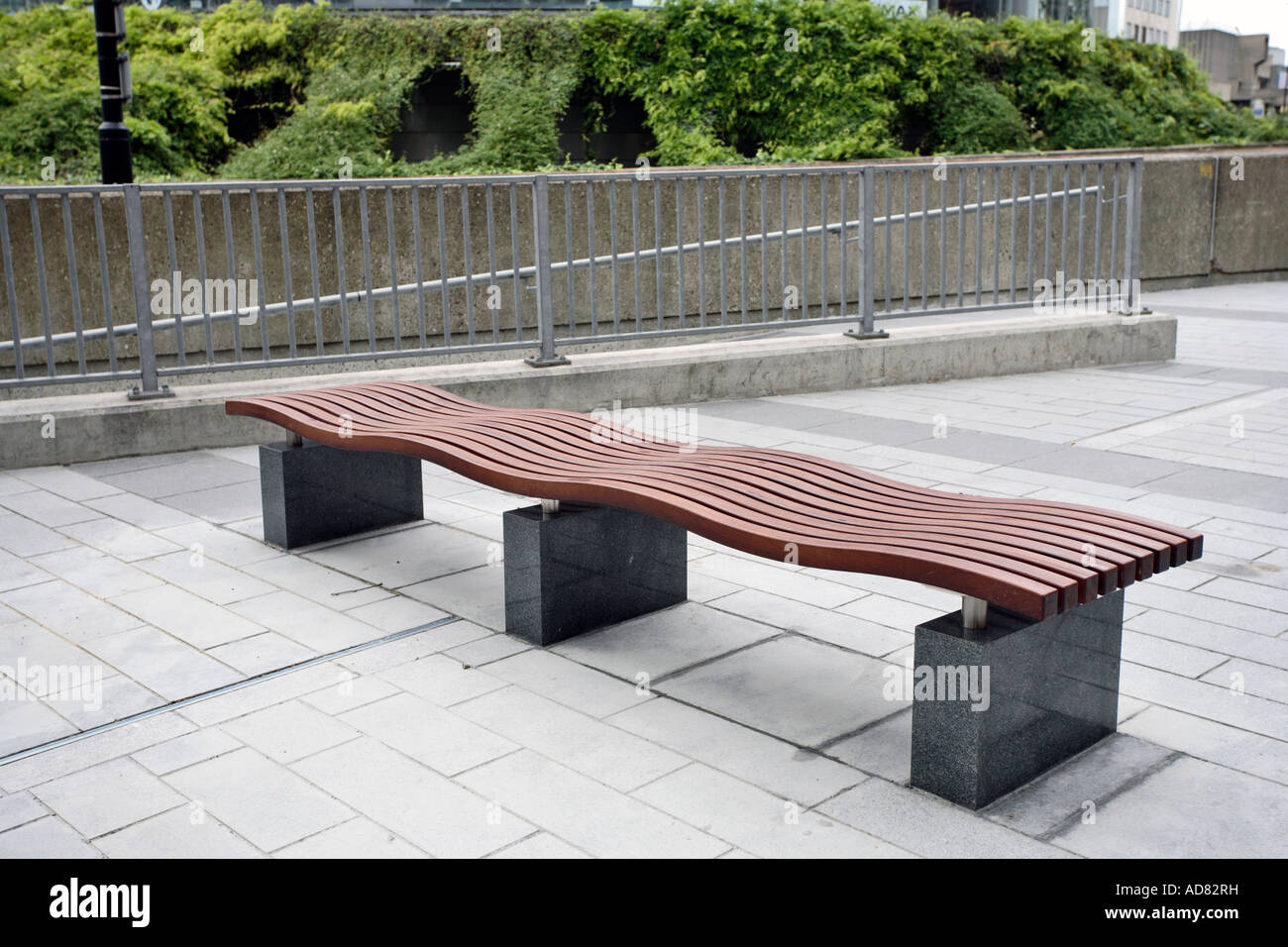 Waterloo seat seating bench hi-res stock photography and images - Alamy