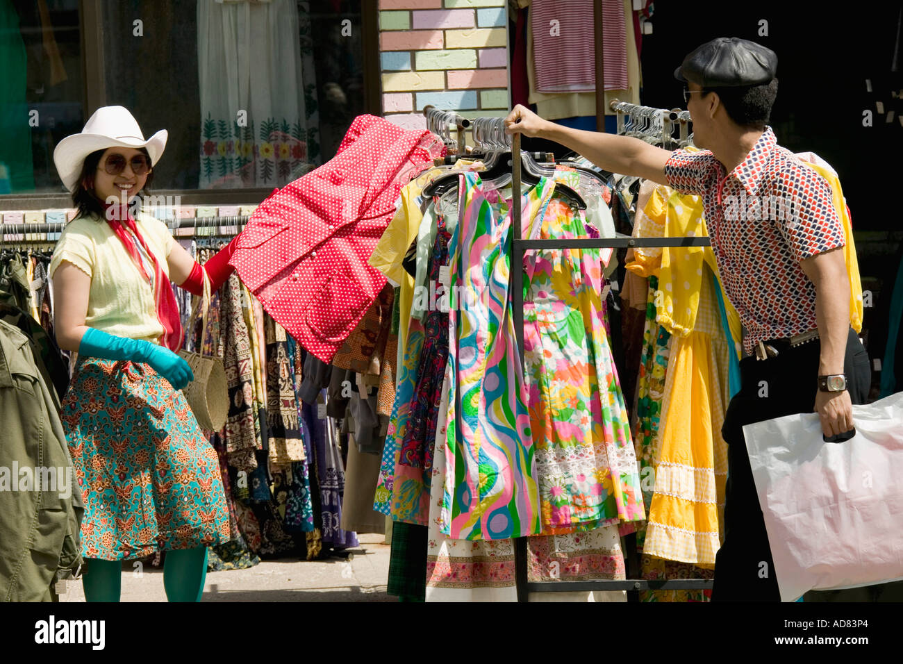 Couple shopping together Stock Photo - Alamy