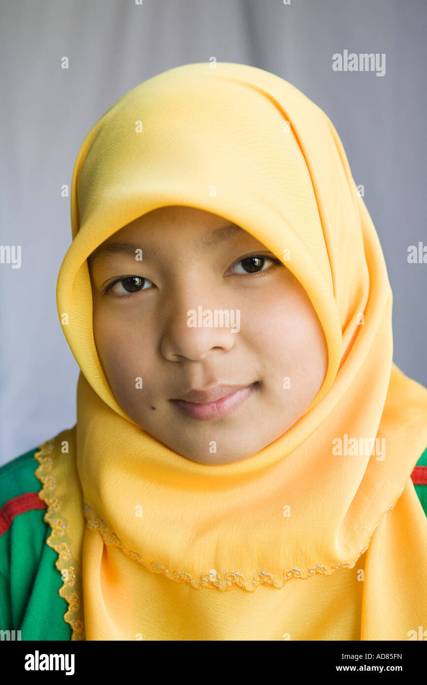 Thai muslim hi-res stock photography and images - Alamy