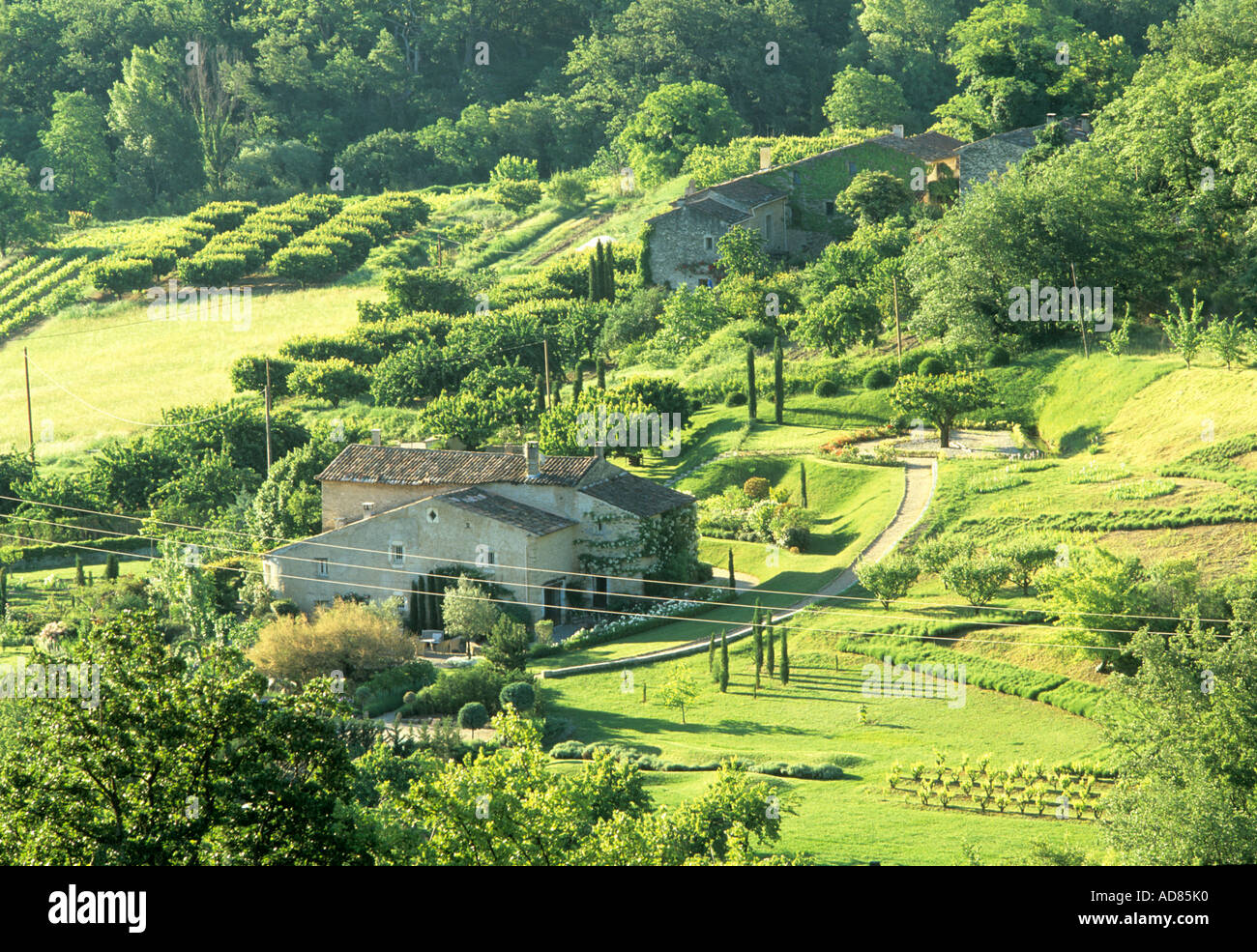 French farm buildings hi-res stock photography and images - Alamy
