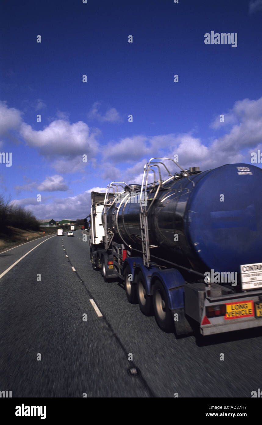 tanker lorry travelling on the m62 motorway leeds yorkshire uk Stock ...