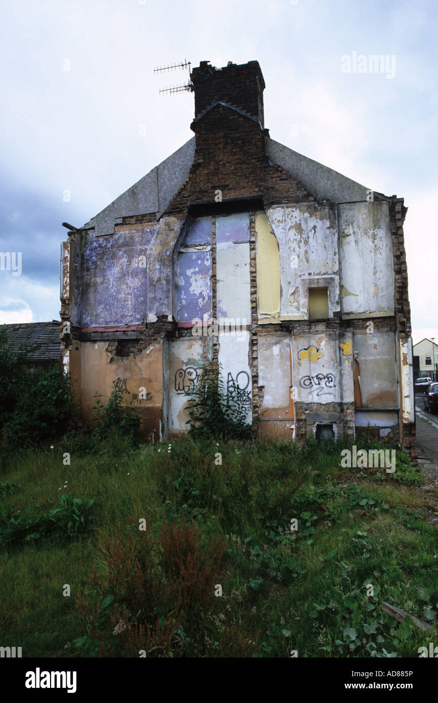 Partly Demolished House Stock Photo - Alamy Partly Demolished House Stock Photo - Alamy