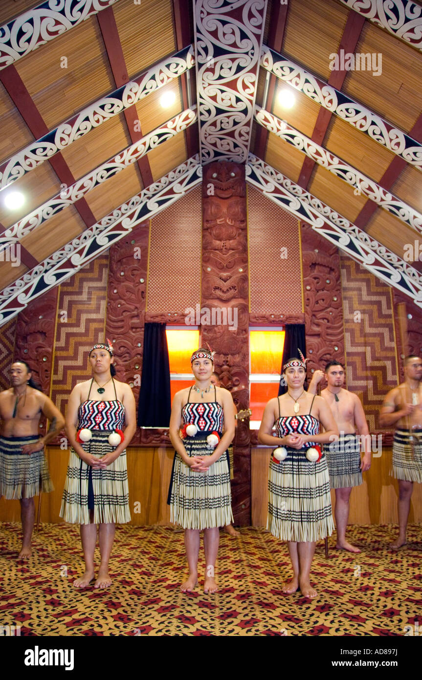 Young maori woman rotorua new zealand hi-res stock photography and ...