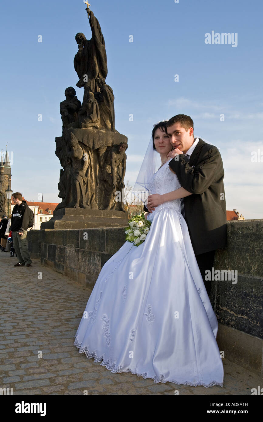 Prague bride and groom hi-res stock photography and images - Alamy