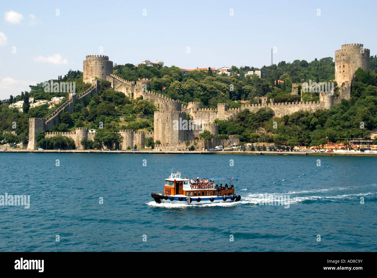 Rumeli Hisari, Thracian Castle, 1452 fortress, overlooking Bosphorus ...