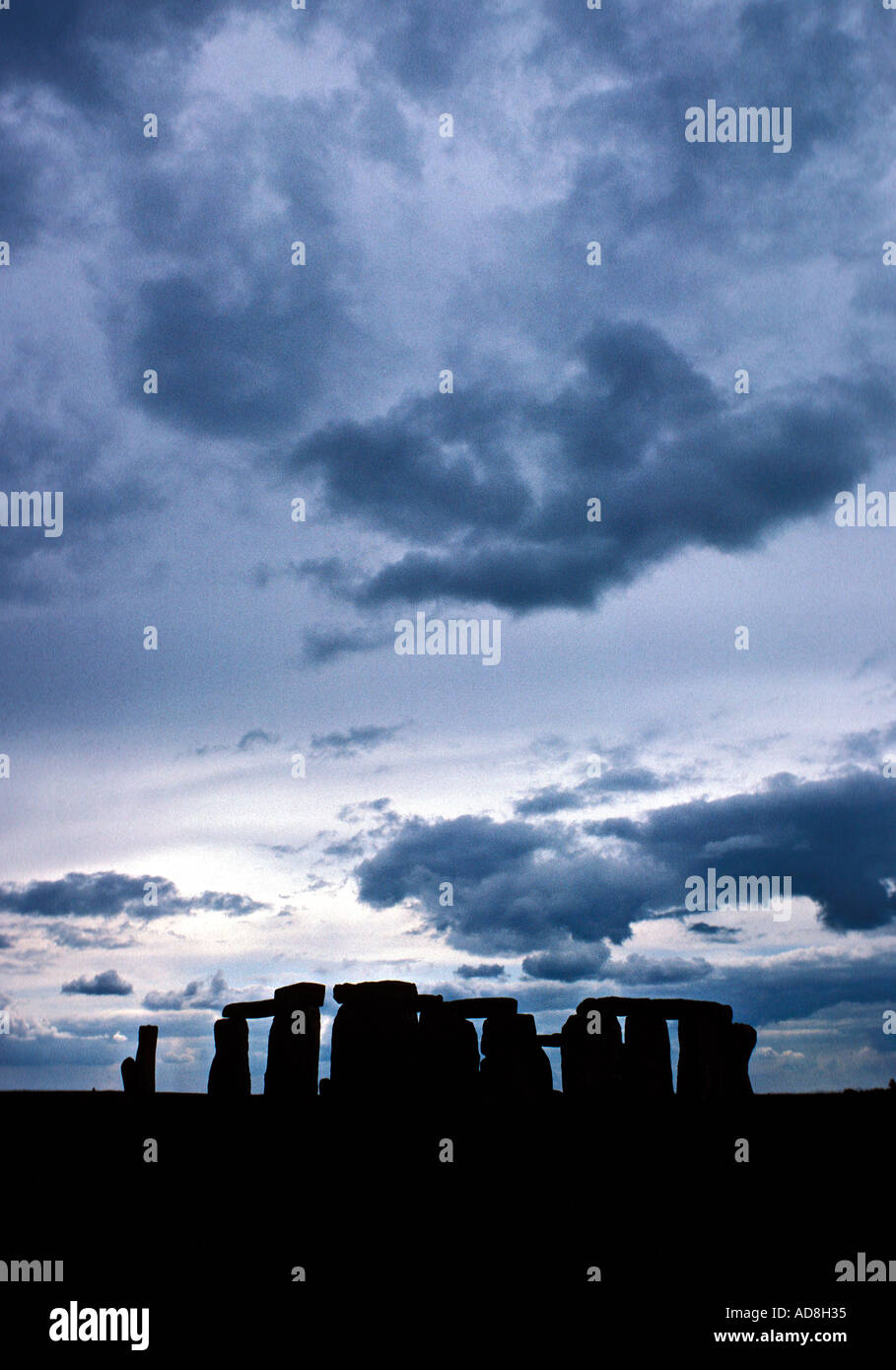 Stonehenge altar stone hi-res stock photography and images - Alamy