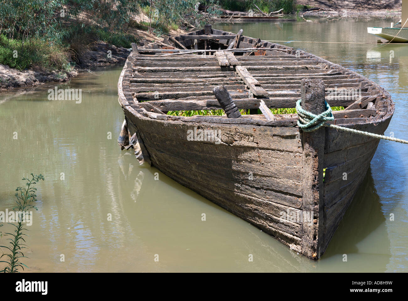 an old wrecked hull of a river barge on the river murray Stock Photo ...