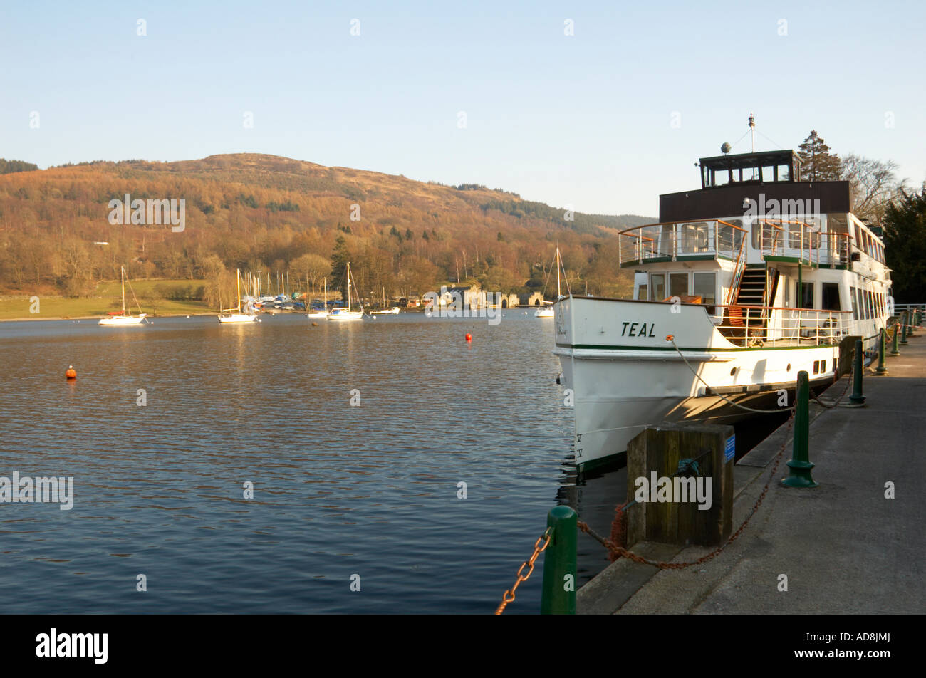 Lake Windermere Ferry Stock Photo - Alamy