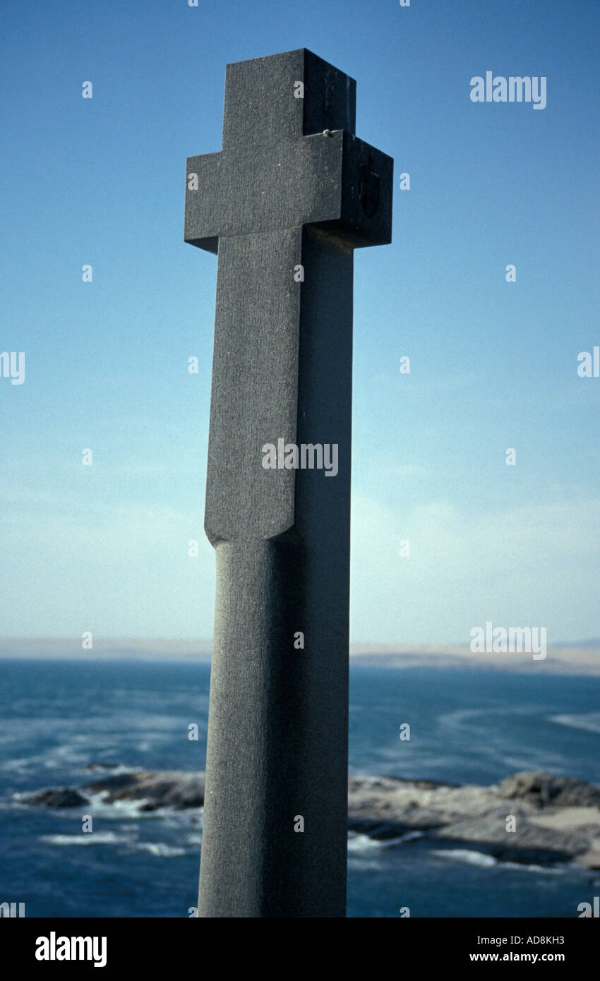 Cross on sea hi-res stock photography and images - Alamy