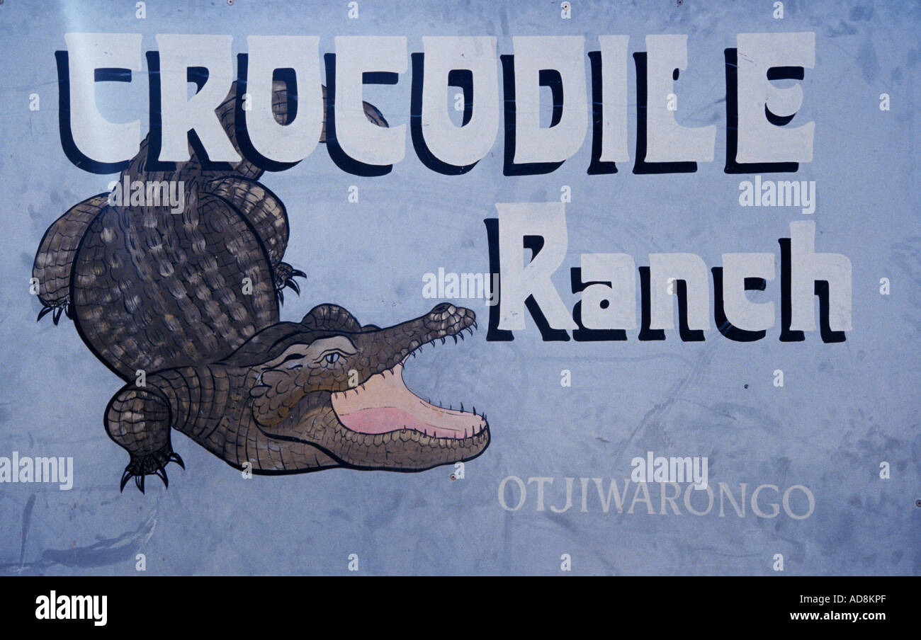 Crocodile ranch hi-res stock photography and images - Alamy