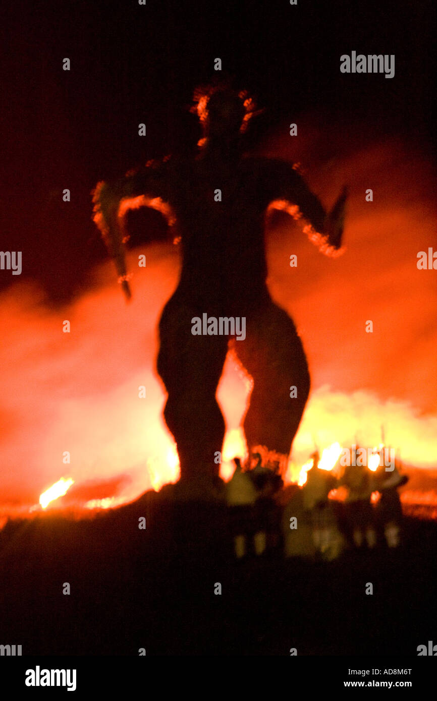 Wicker man burning hi-res stock photography and images - Alamy