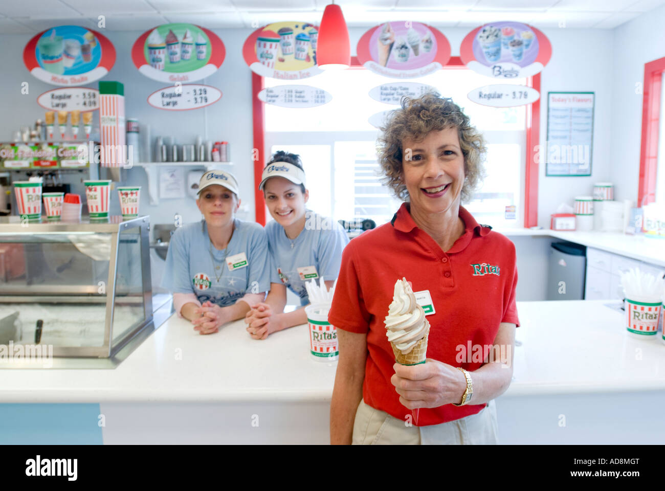 Ice cream store owner hi-res stock photography and images - Alamy