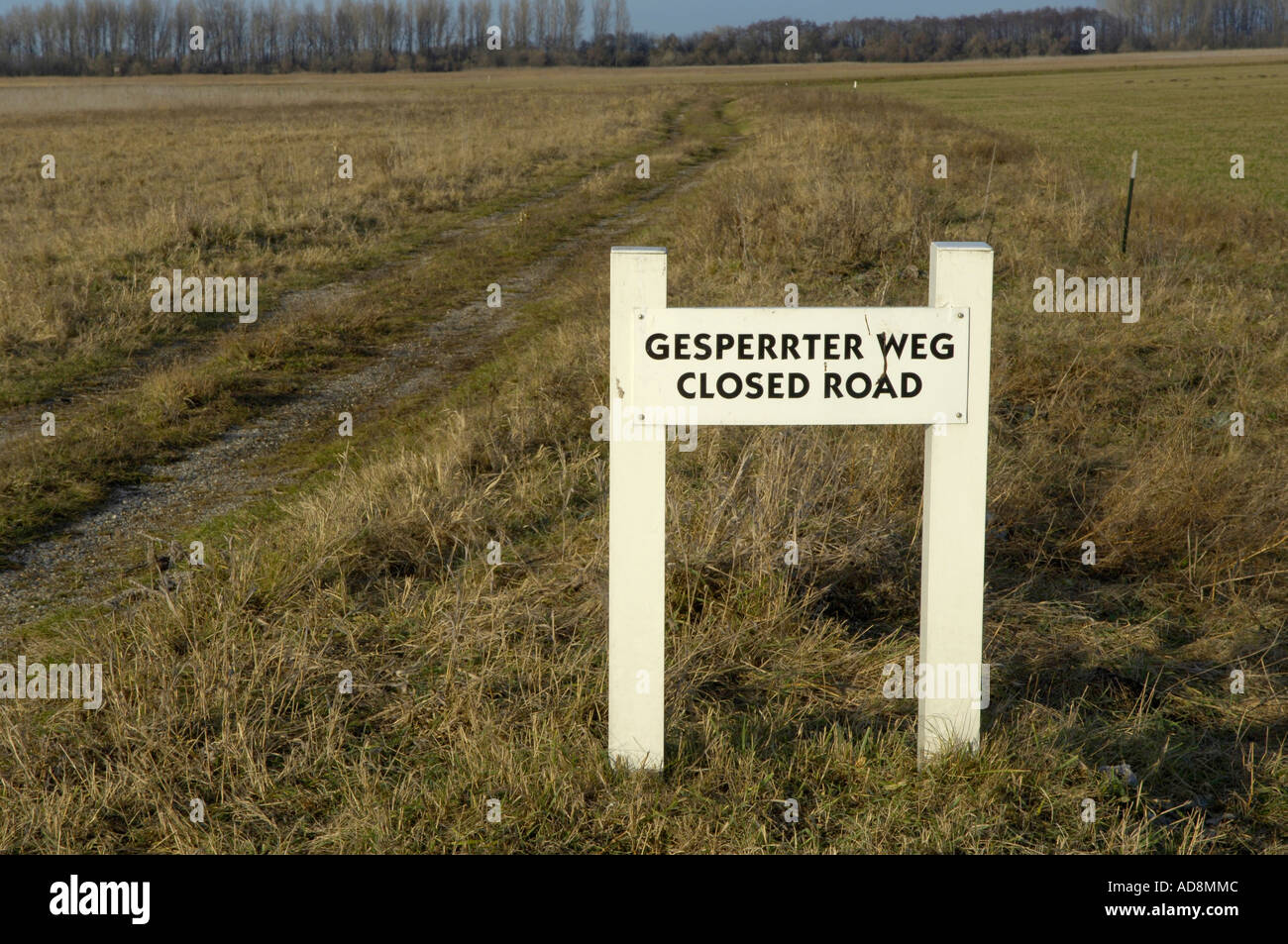 Closed road hi-res stock photography and images - Alamy