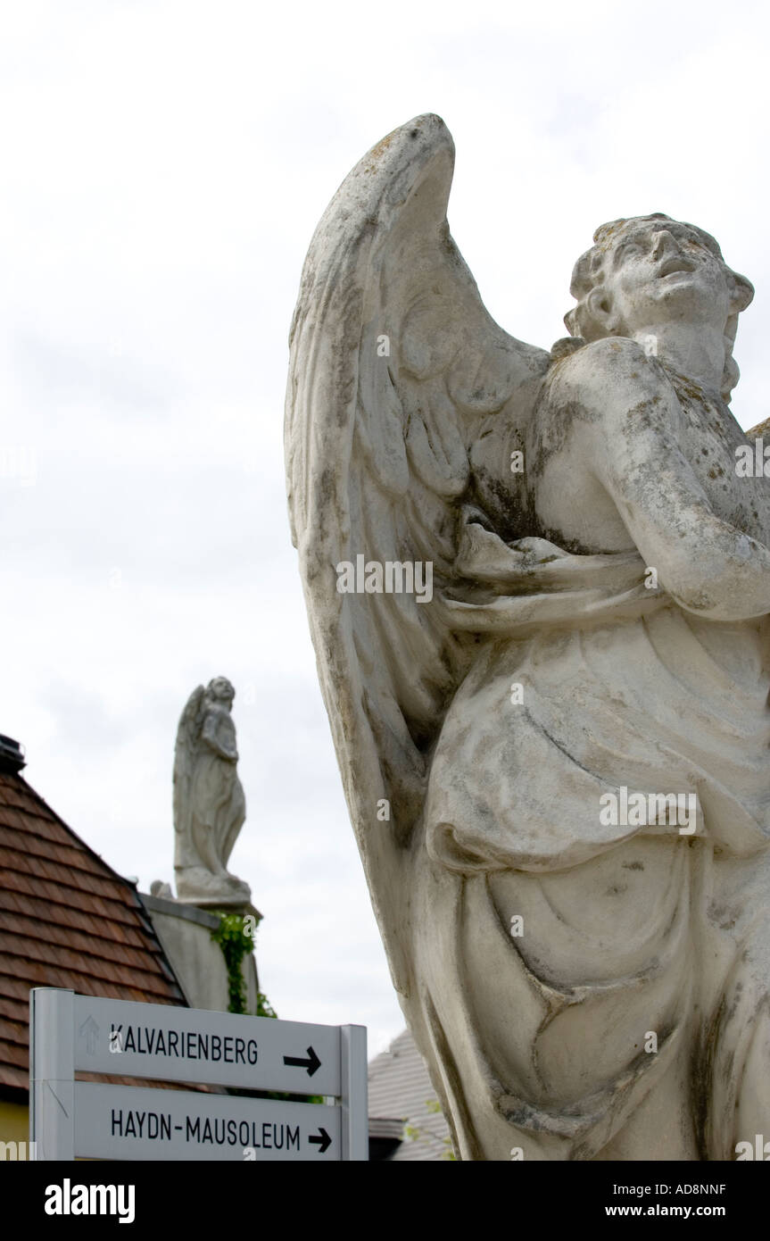 statue of an angel, sign to Kalvarienberg Stock Photo - Alamy