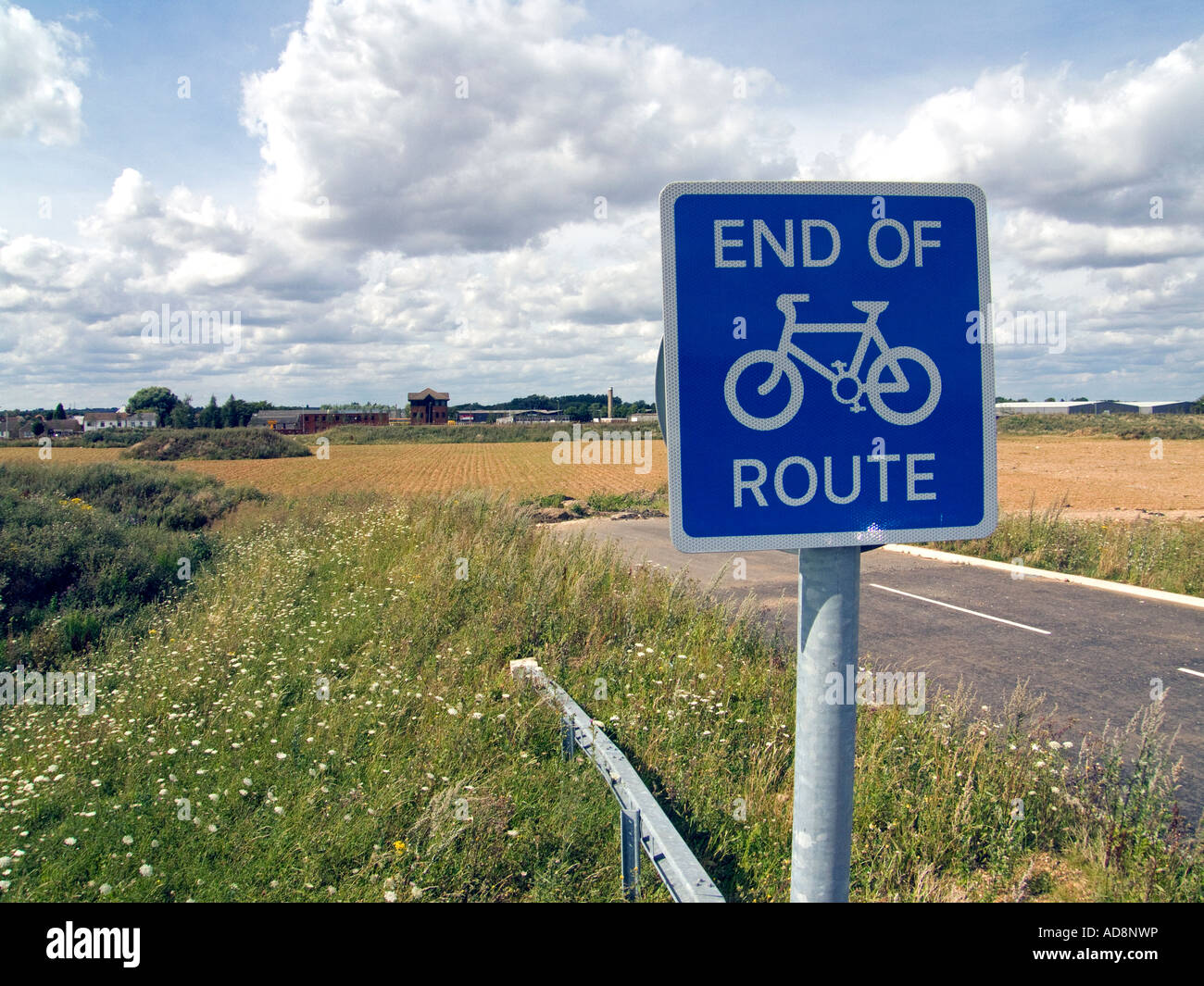 End of Cycle Route sign at a dead end Stock Photo - Alamy