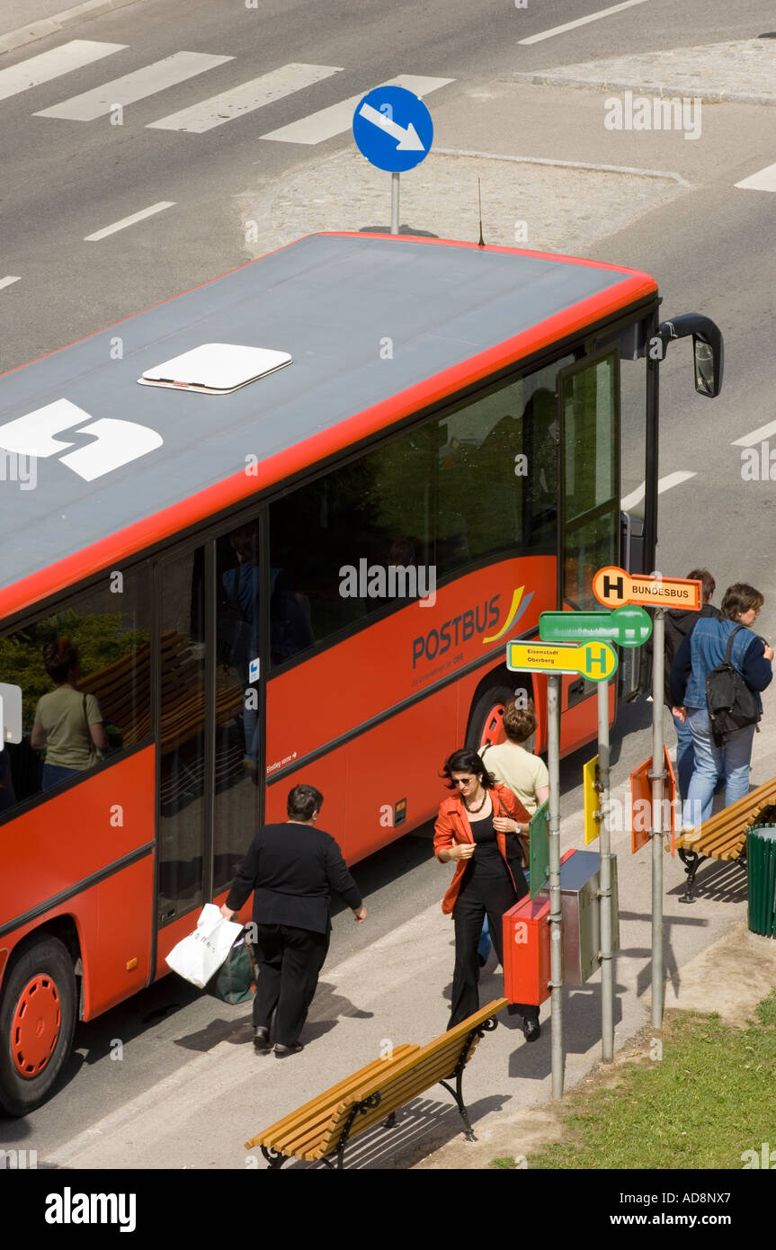 Puplic bus hi-res stock photography and images - Alamy