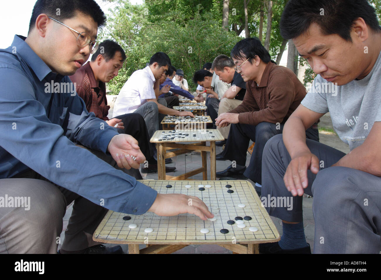 Playing go in china hi-res stock photography and images - Alamy