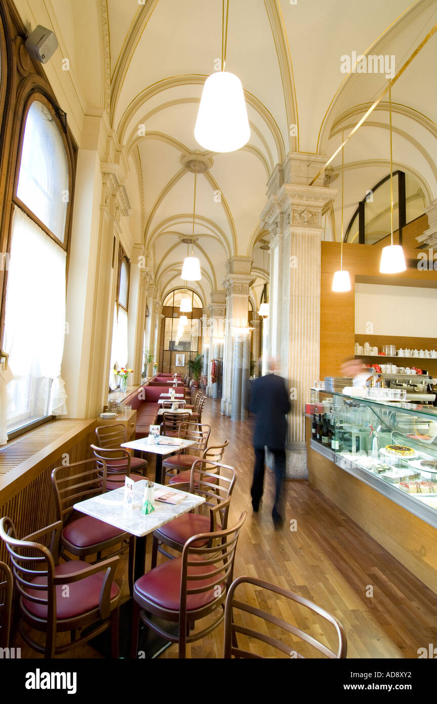 State opera cafe vienna hi-res stock photography and images - Alamy