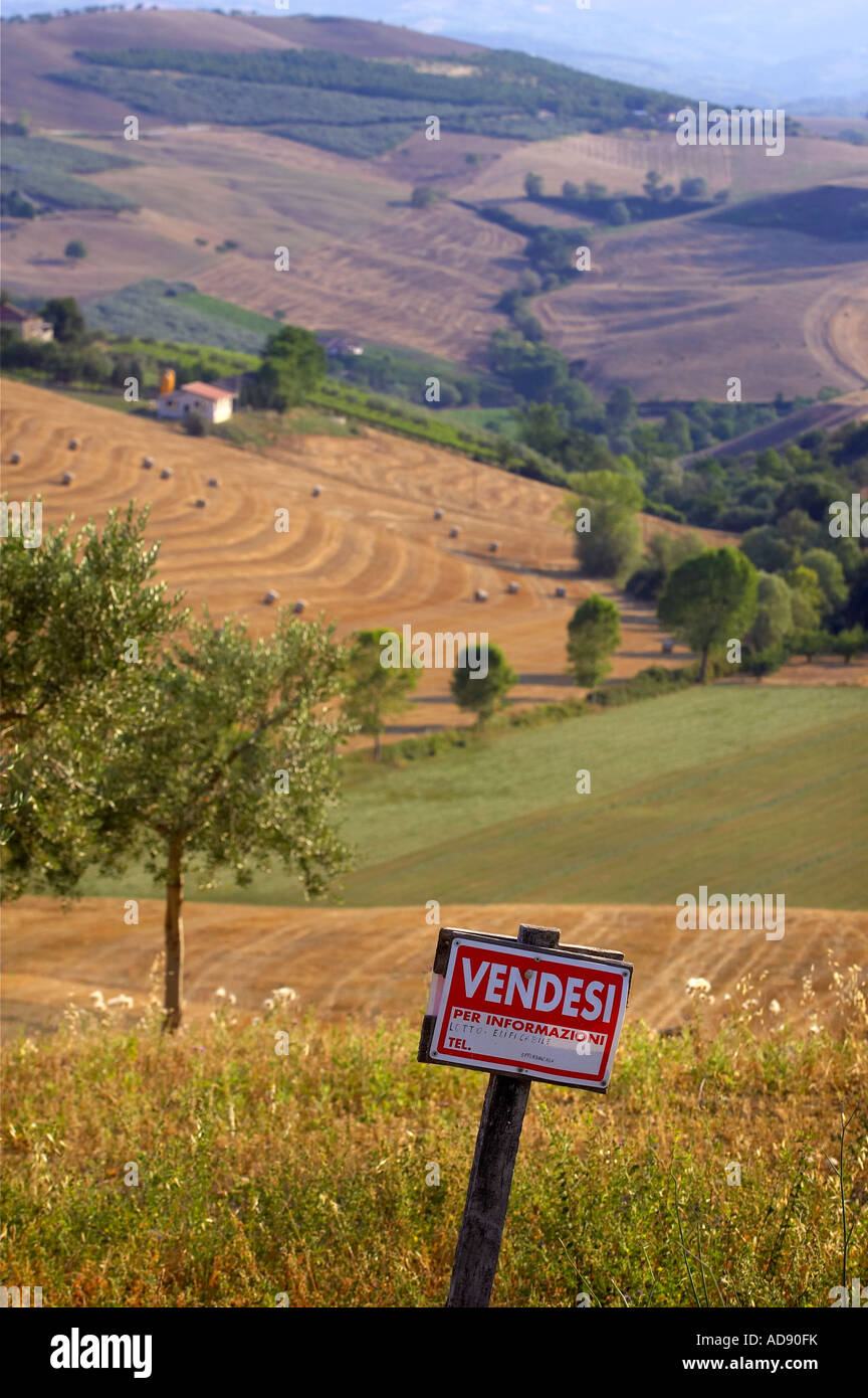 Vendesi sign italy hi-res stock photography and images - Alamy
