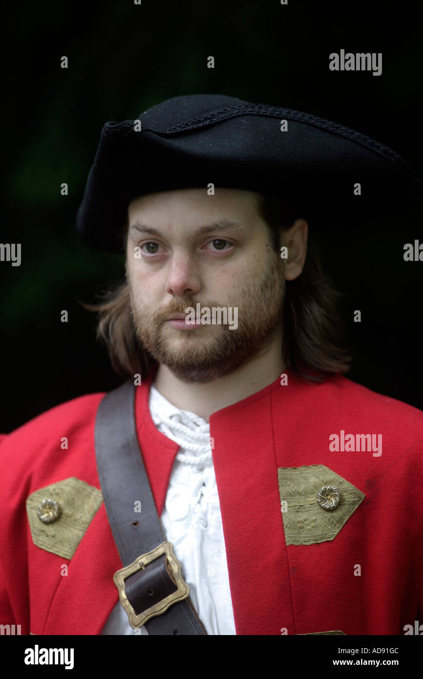 18th century wig stand hi-res stock photography and images - Alamy